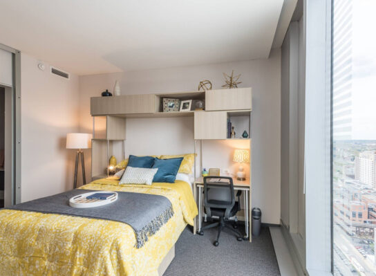 3-Bedroom Apartments in University City: Spacious & Stylish